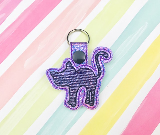 Sketchy Black Cat Snap Tab – Crashing Waves Designs