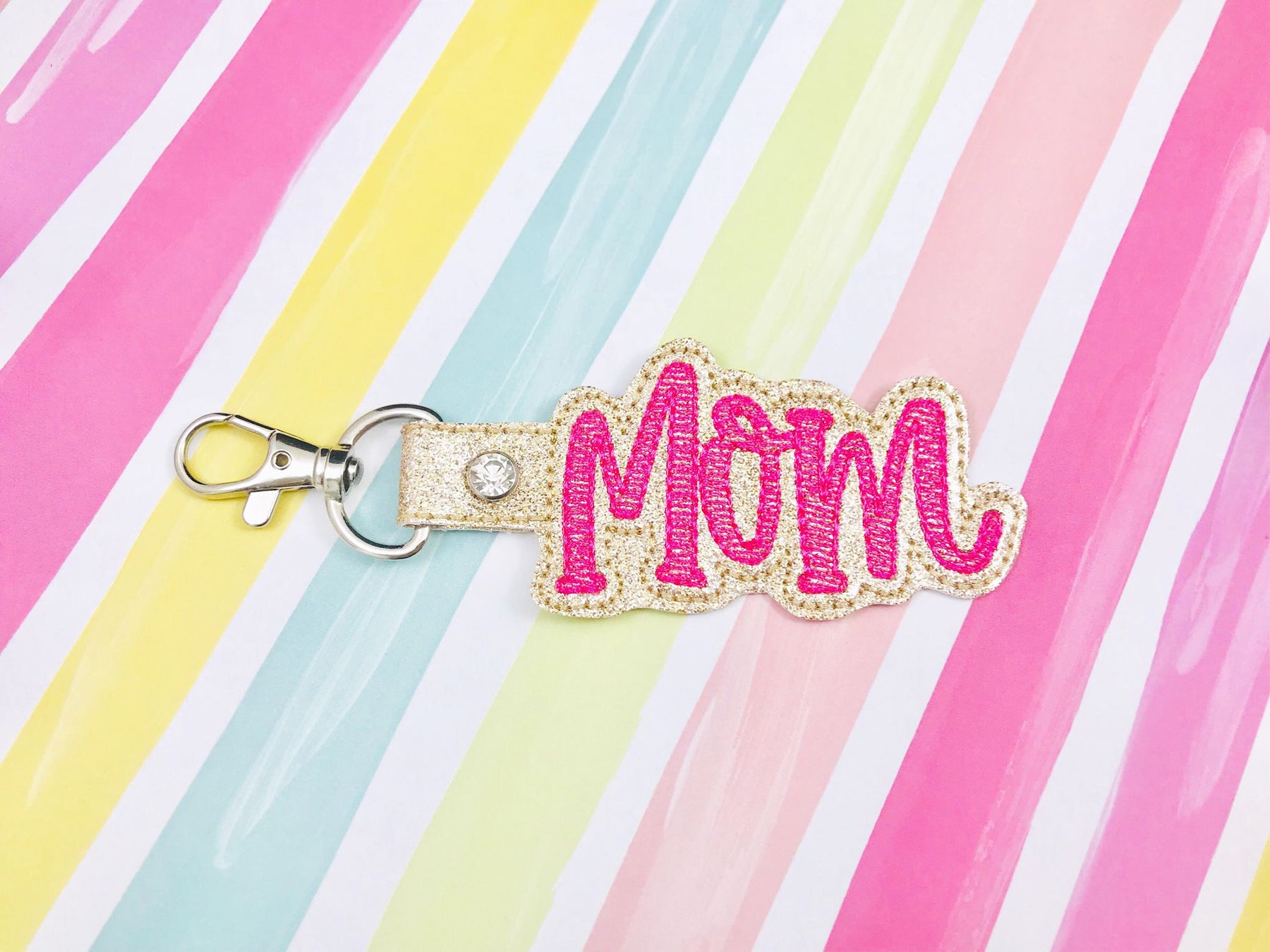 Sketchy Farmhouse Mom Snap Tab – Crashing Waves Designs