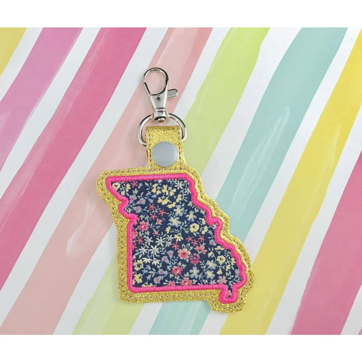 Missouri Applique Snap Tab – Crashing Waves Designs